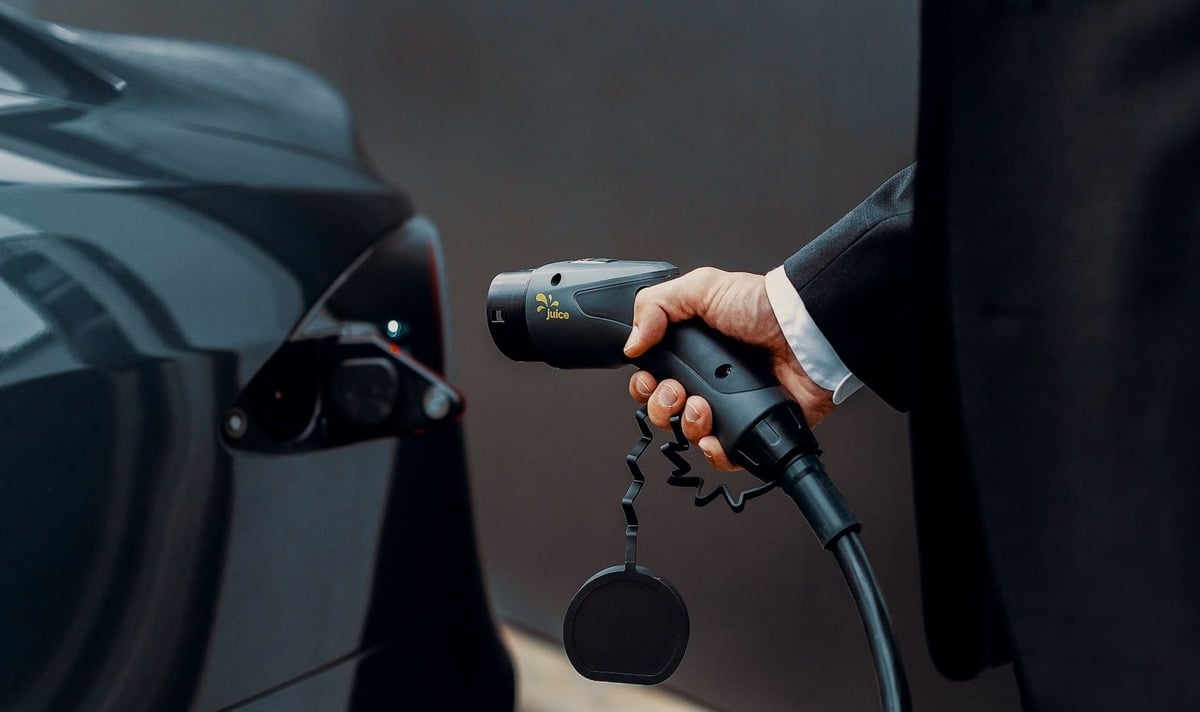Electric Cars and Sustainable Corporate Fleets: Driving Toward a ...