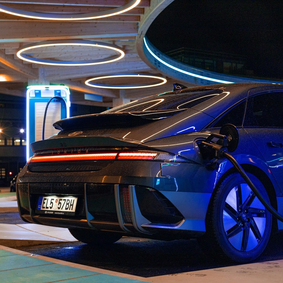 Electrifying Fleets: Exploring Electric Car Subscription Models